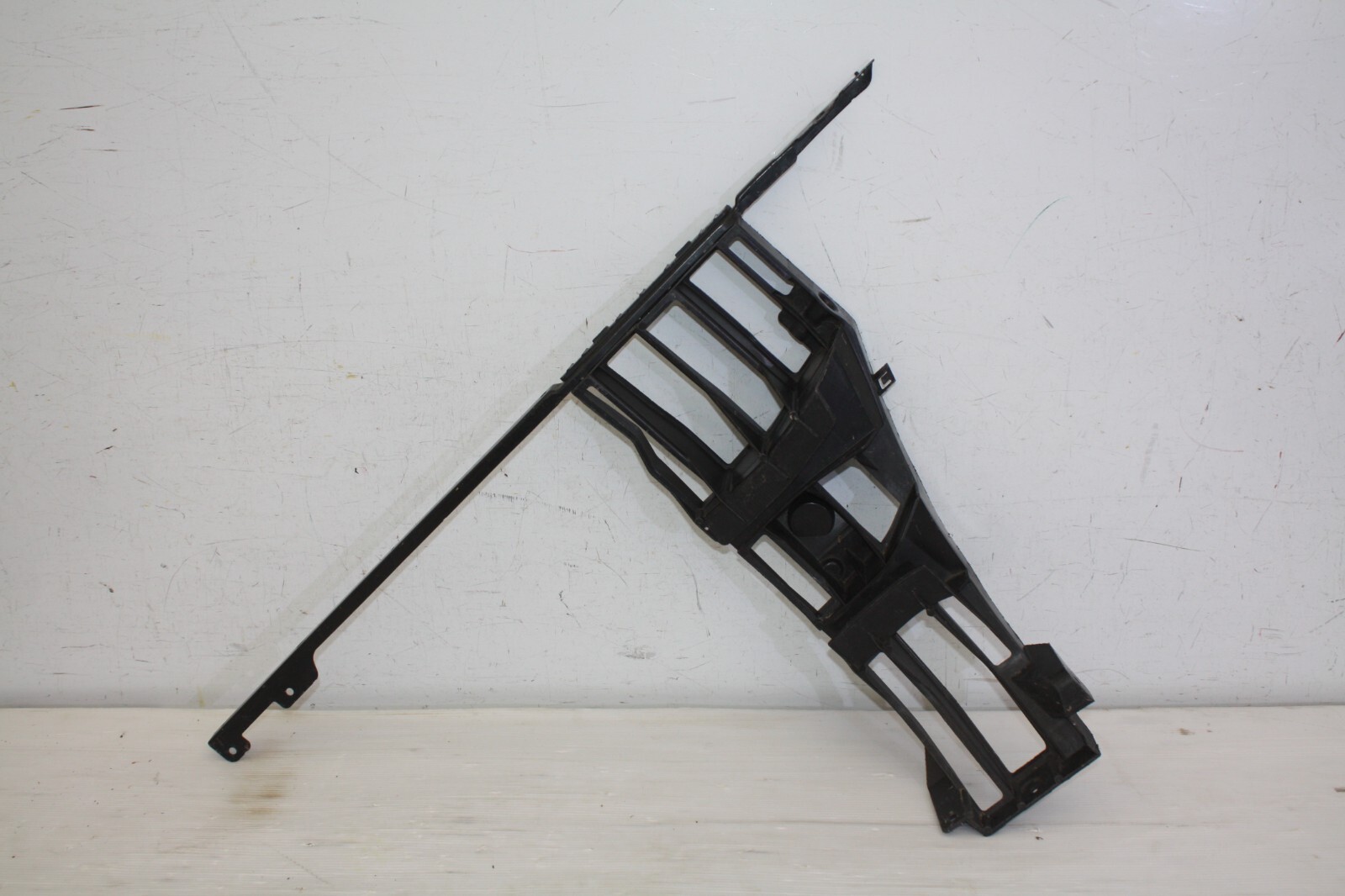 Mercedes S Class W221 Rear Bumper Left Bracket A2218850363 Genuine ...