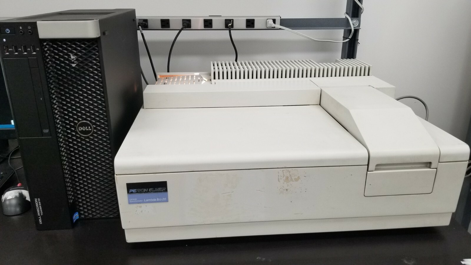 Perkin Elmer Lambda Bio 20 UV/VIS Spectrometer with computer and Winlab ...