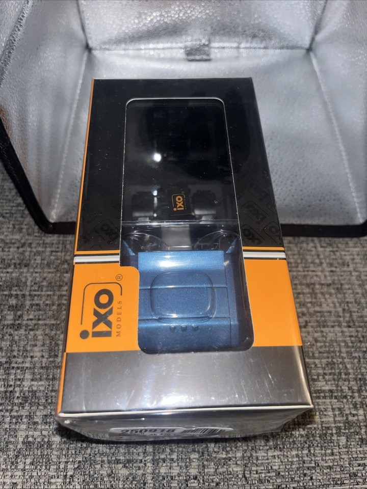 RENAULT MAGNUM AE MODEL LORRY TRUCK CAB TRACTOR UNIT BLUE 1992 1:43 IXO ...