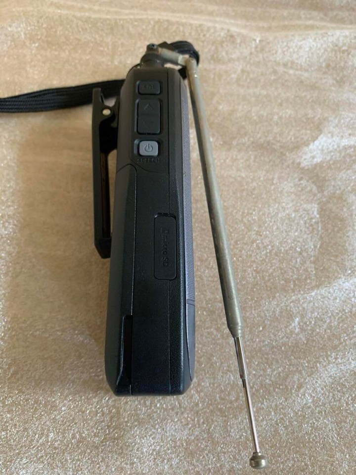 ICOM IC-R30 Wide Band FM/AM/SSB/CW Scanner Handheld Receiver Radio ...