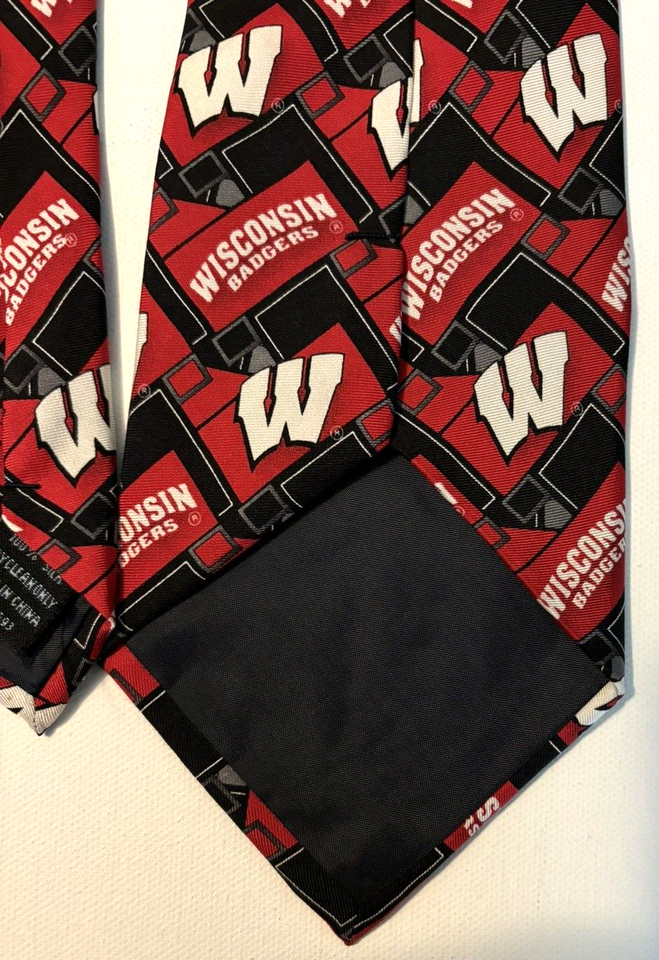 WISCONSIN Badgers Tie ~ Larson Red Silk ~ University of Wisconsin | eBay