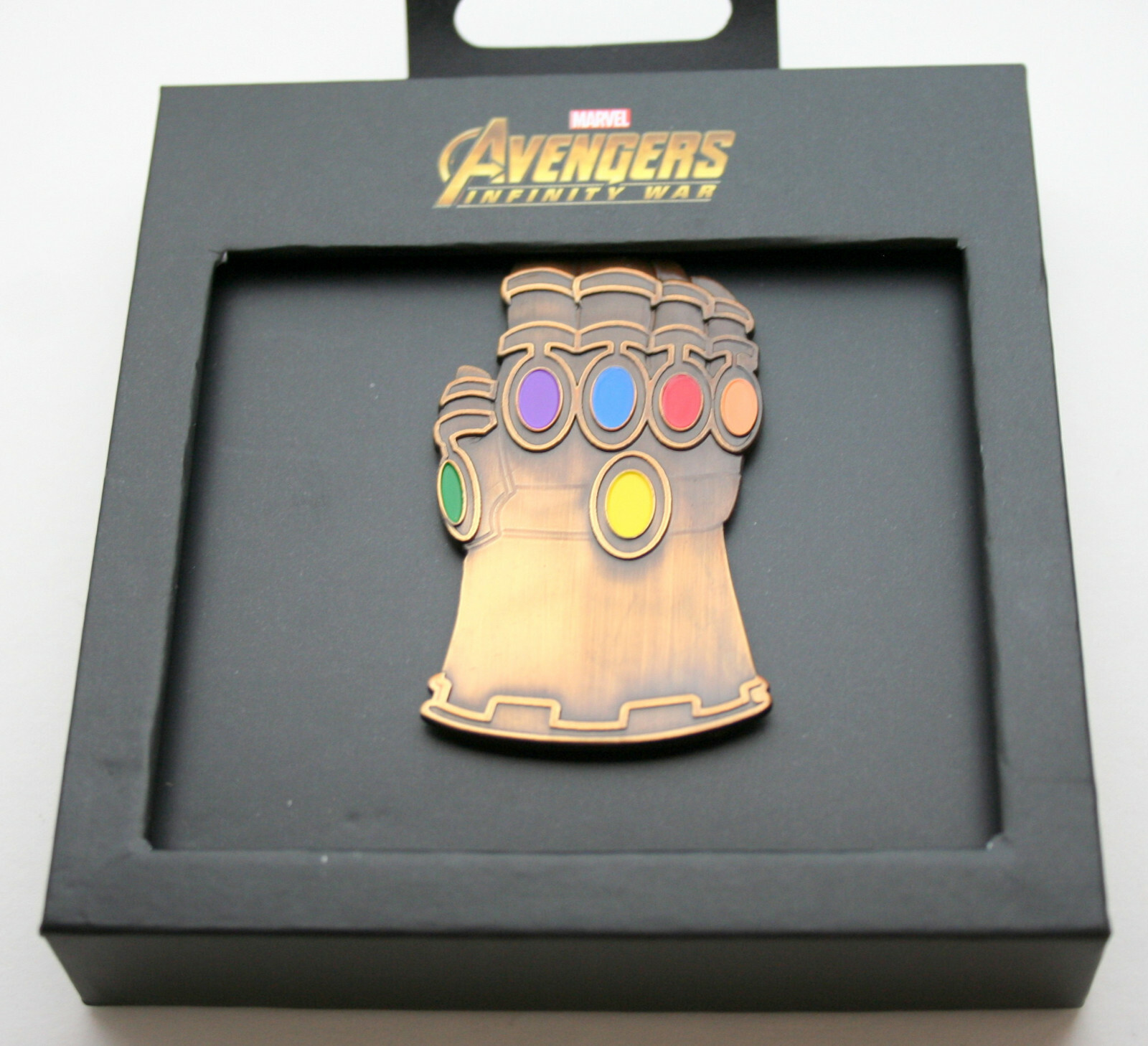 Large Marvel Comics Infinity Gauntlet Thanos Glove Lapel Pin New MOC ...
