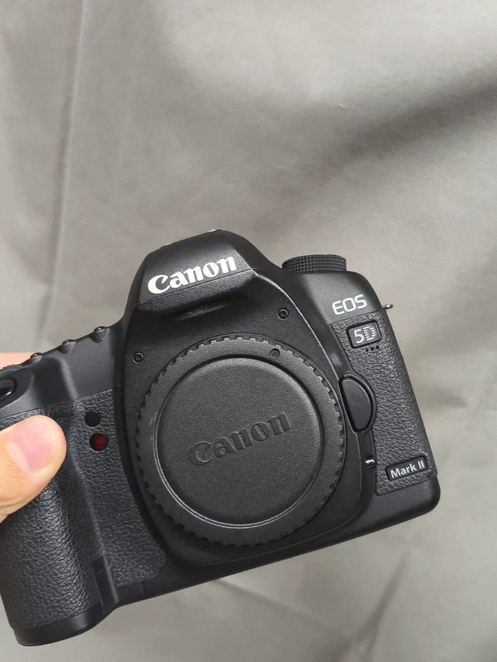 Canon EOS 5D Mark II 21.1MP Full Frame Digital SLR Camera Body W ...