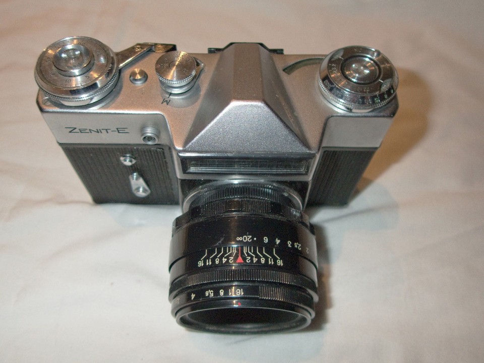 Zenit E camera with Helios lens and case | eBay UK
