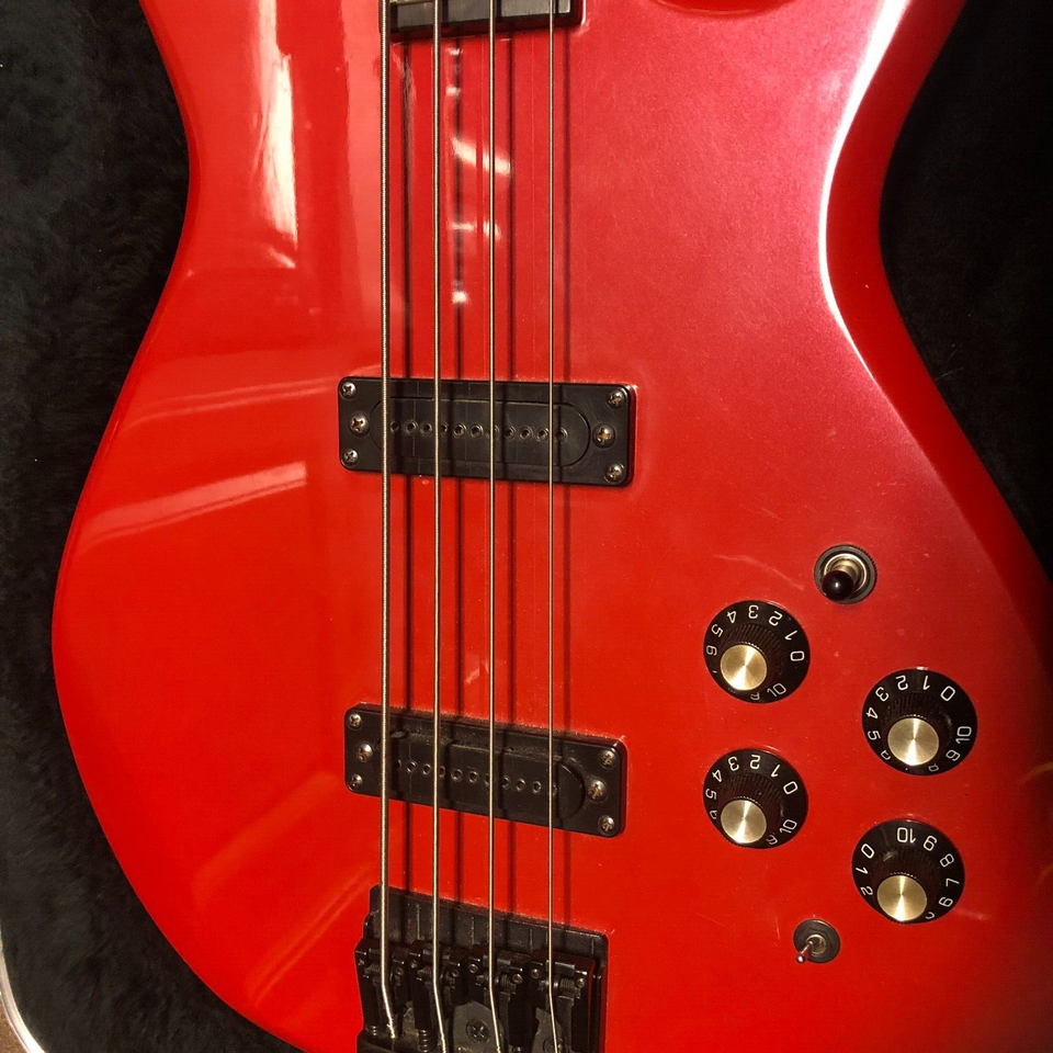 Carvin LB60 Bass 4 string 1987? stereo rare? Red fast neck includes SKB ...