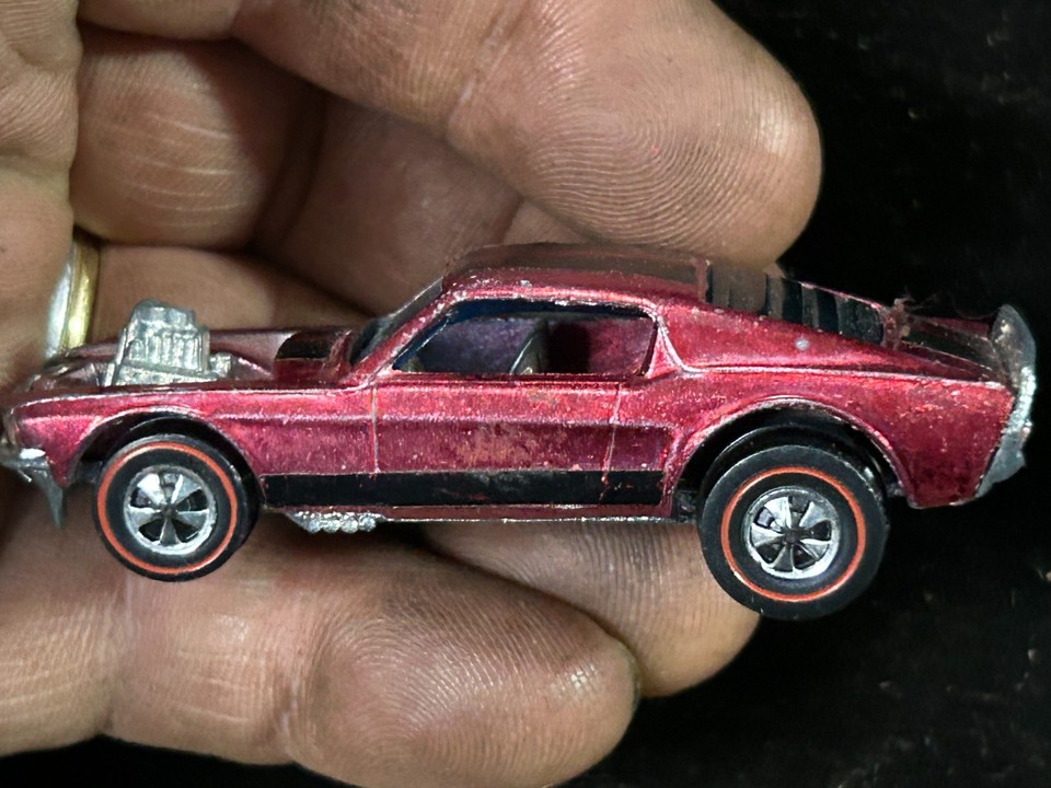 Hot Wheels Boss Hoss Ford Mustang Car Red Line Rose Red Magenta ?? | eBay