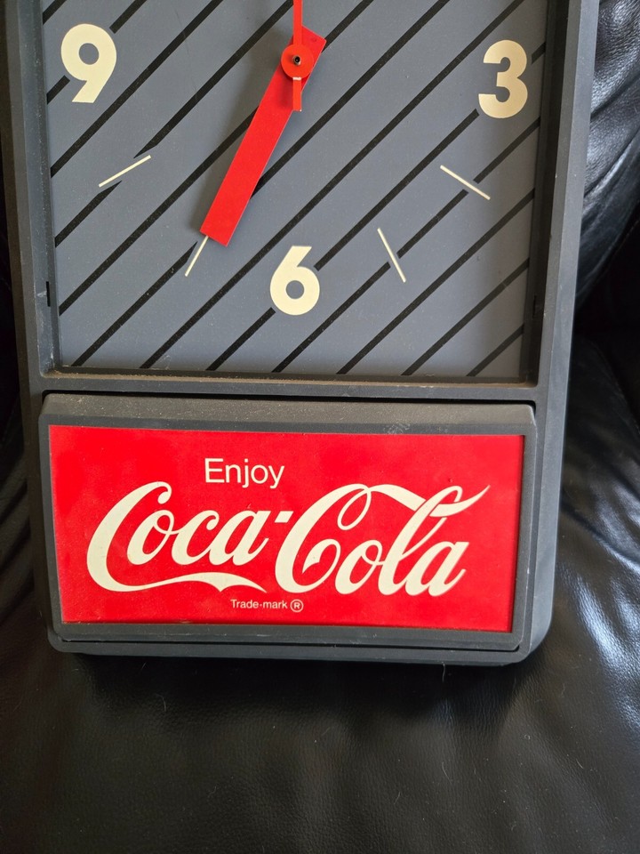 Vintage 1980's COCA-COLA Battery Wall Clock Free Shipping | eBay
