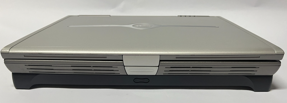 Dell Inspiron 9100 Pentium 4 3.00GHz 1GB Ram 120GB HD ATi Radeon 9700 ...