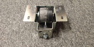 OEM Frigidaire Refrigerator Roller Assembly 5304533552 for GRFS2853ARF6 ...