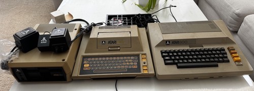 Vtg ATARI 800 Computer w/ 400 & Floppy Disk Drive 810 UNTESTED Powers ...