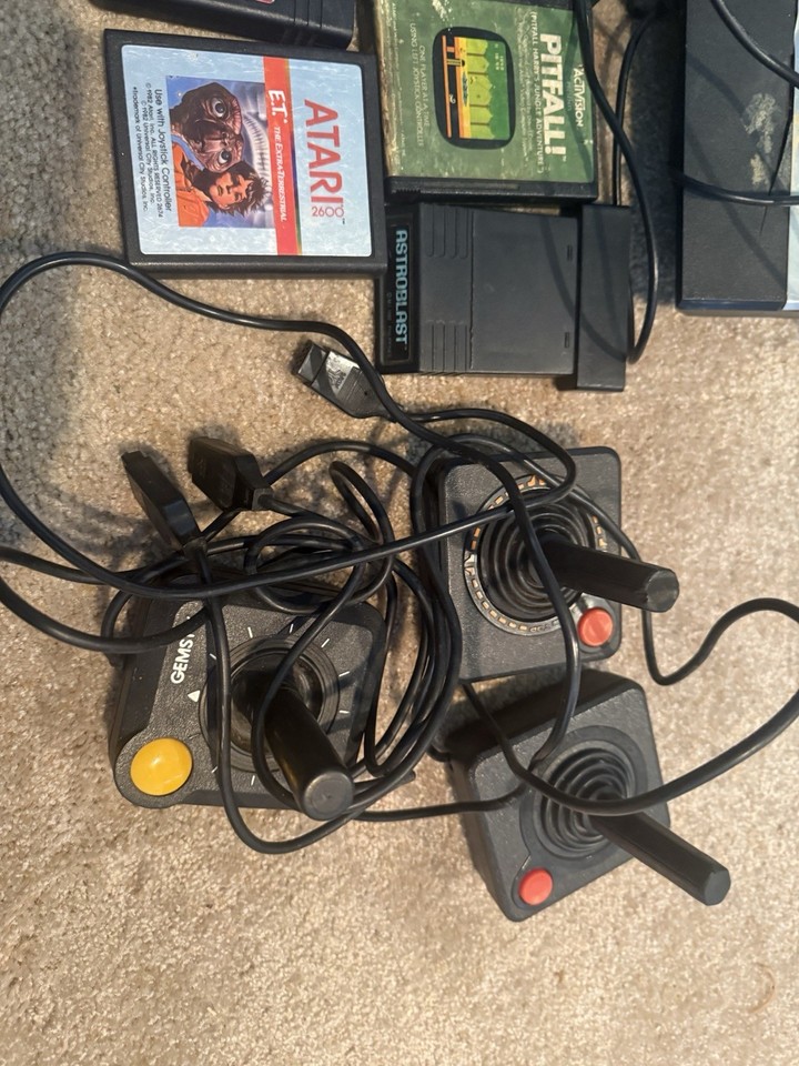 Vintage Small Atari 2600 Console Controllers & 9 Games | eBay