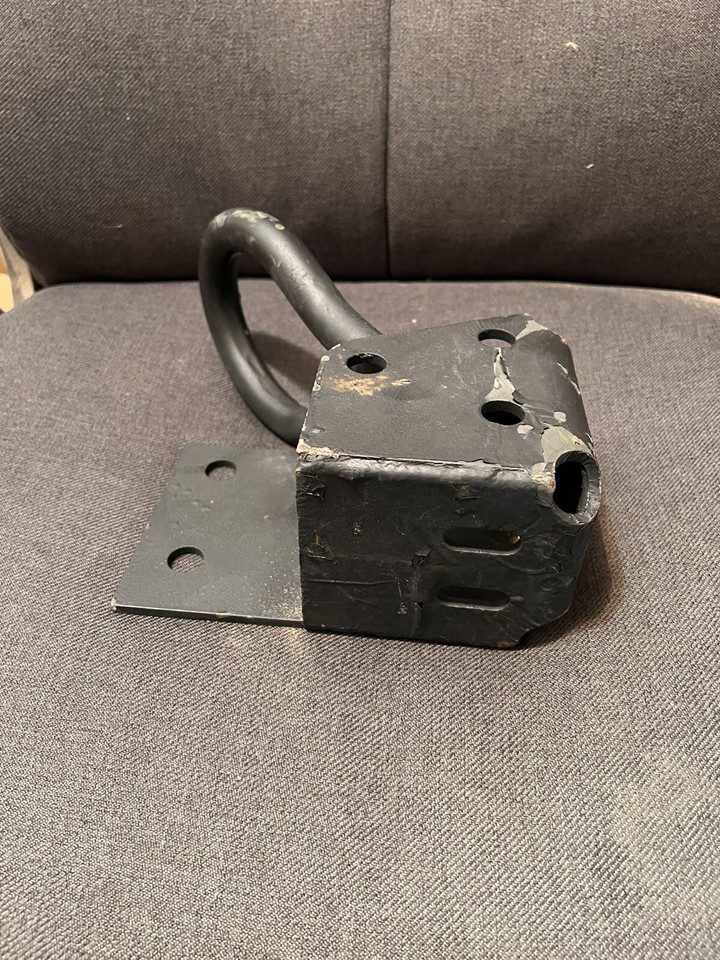 NOS M998 HMMWV HUMVEE FRONT TIE DOWN BRACKET 12447093 | eBay