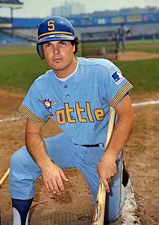 1969 Seattle Pilots Baseball Ice Cream Helmet Stadium Sundae *DIECUT ...