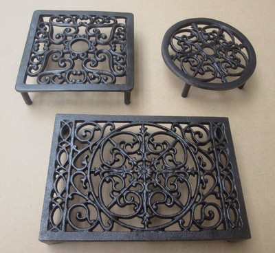 CAST IRON TRIVET HOT PLATE STAND HOLDER KITCHEN WORKTOP PROTECTOR ...