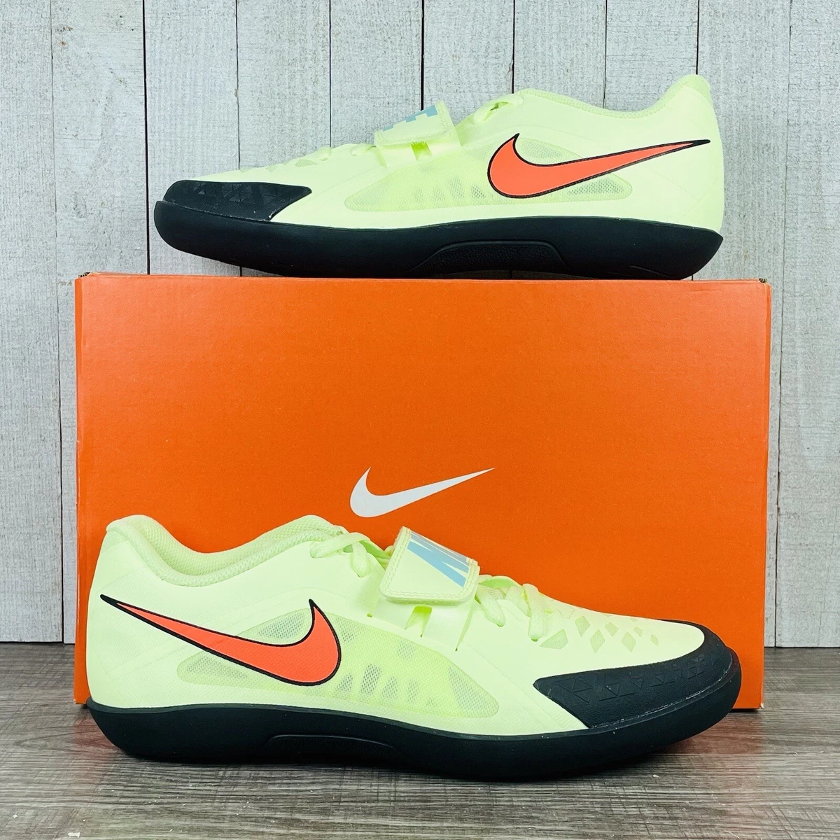 2022 Nike Discus Shoes
