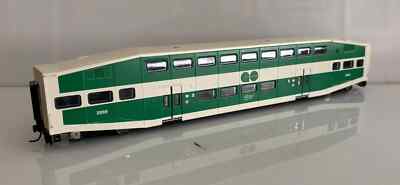HO ATHEARN 2561 BOMBARDIER COACH CAR GO TRANSIT # 2059 | eBay