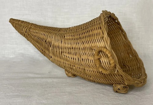 Vintage Wicker Thanksgiving Cornucopia Basket / Horn of Plenty - 11" | eBay