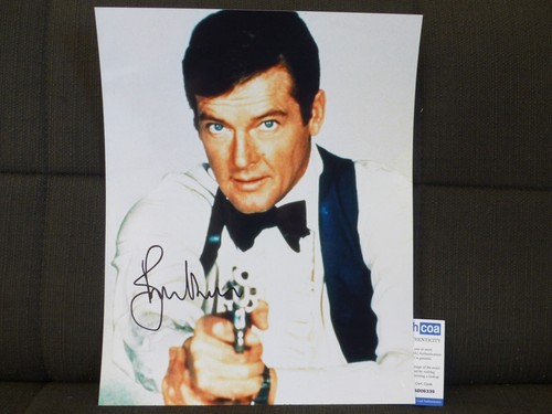 ROGER MOORE signed Autogramm signiert 28x35 cm "JAMES BOND" Foto ...