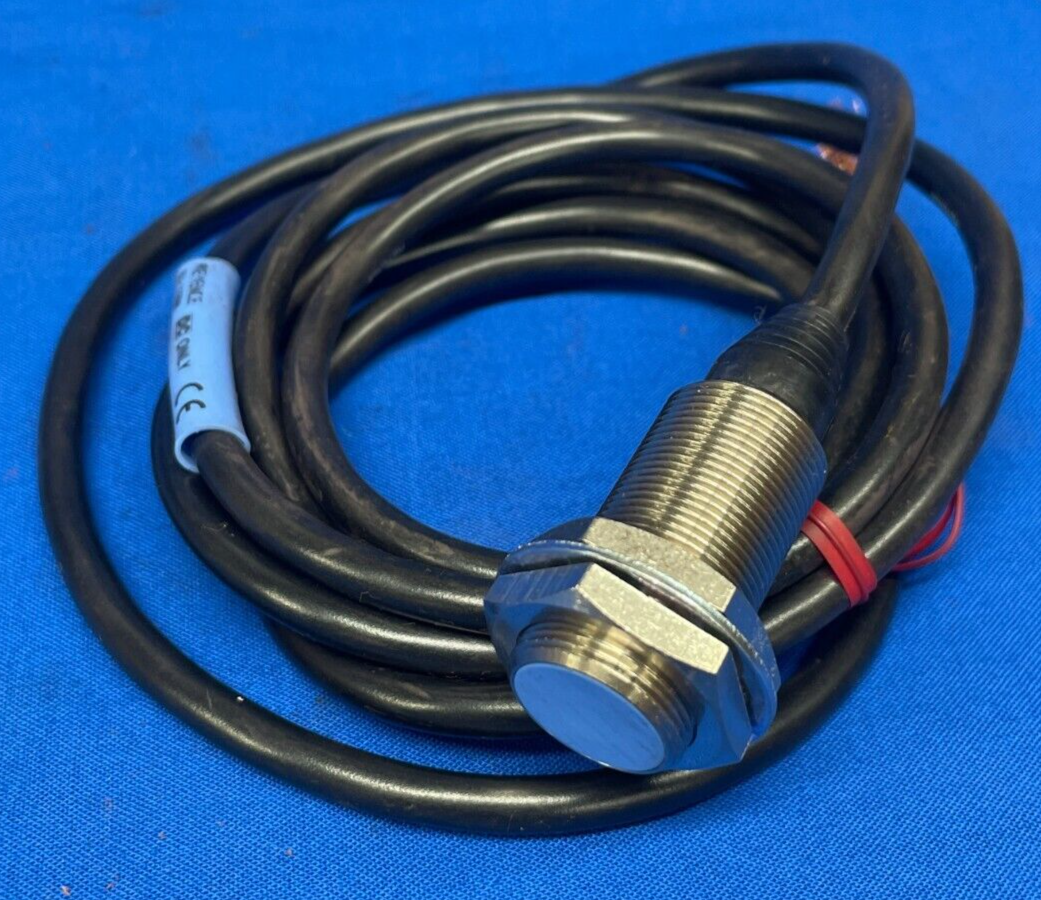 KEYENCE PROXIMITY SWITCH EV-118M M18 | eBay