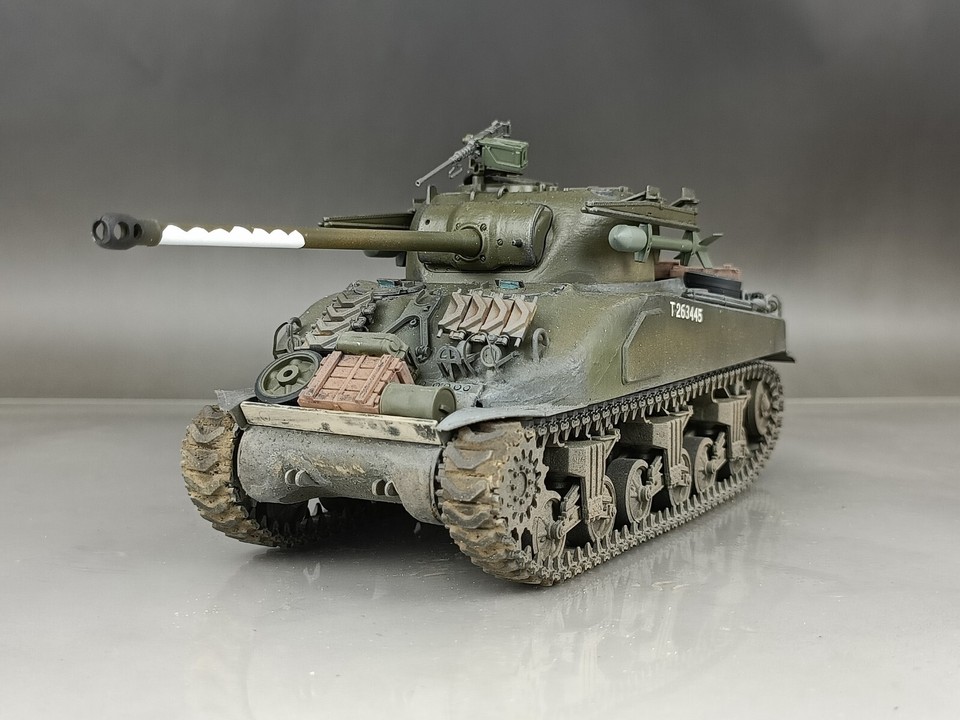 1/35 Built WWII British Sherman IC Firefly Composite Hull w/60lb ...