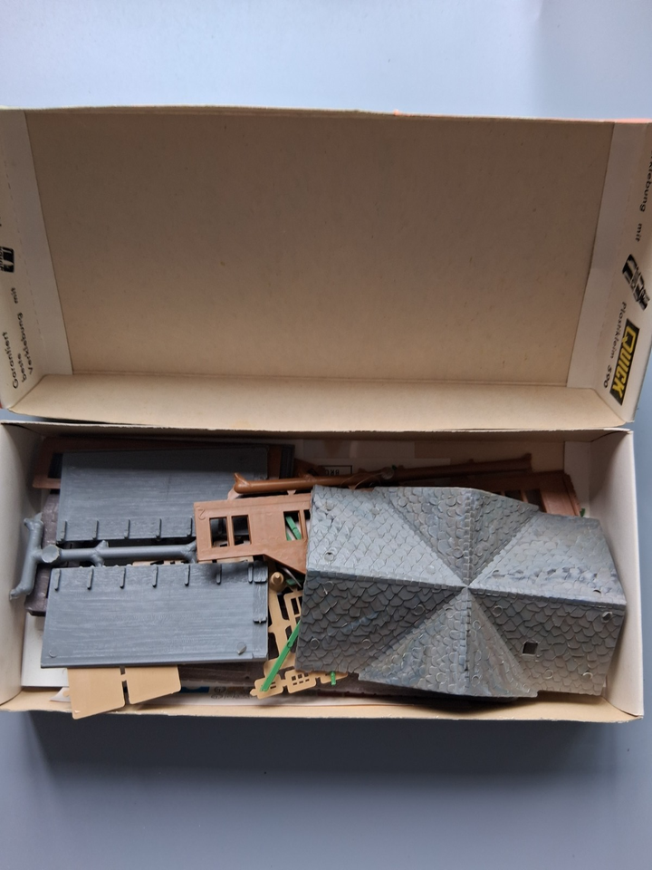 Pola N Gauge Bavarian Train Station. ***FREE UK P&P***** Ref H38 | eBay UK