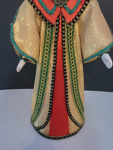 Porcelain Handpainted Collectible Doll in Russian/ Ukrainian Dress and ...