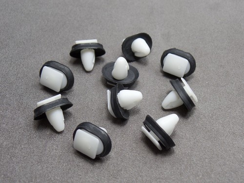 10x Befestigungs Schutzleiste Seitenwand Clip für Citroën Peugeot Fiat ...