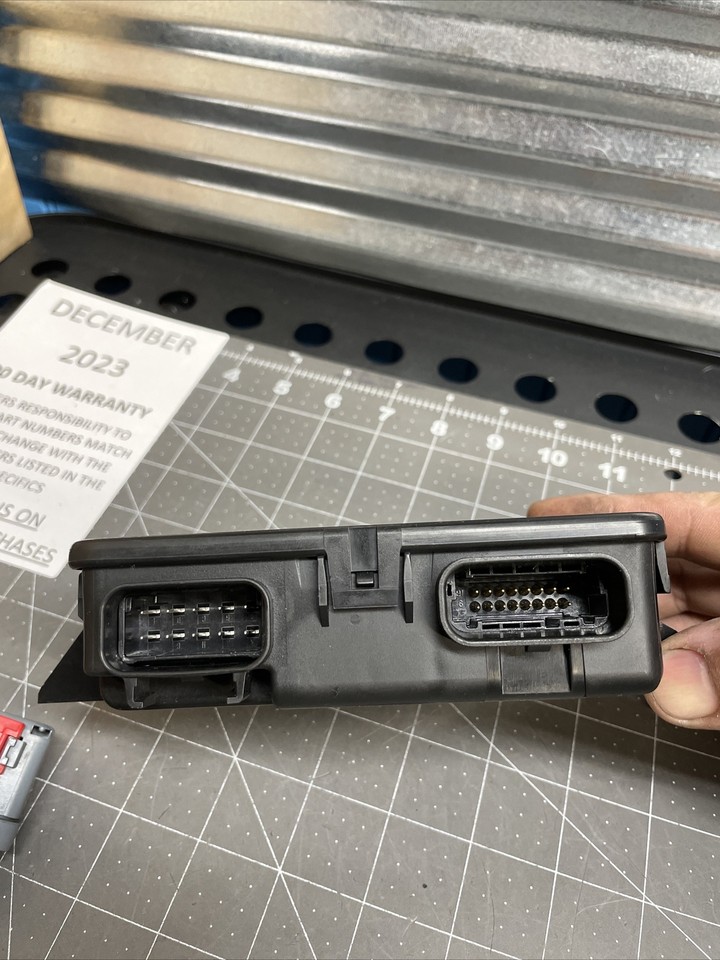 2000 2002 OEM SILVERADO SIERRA TAHOE YUKON TAC MODULE With Wiring ...