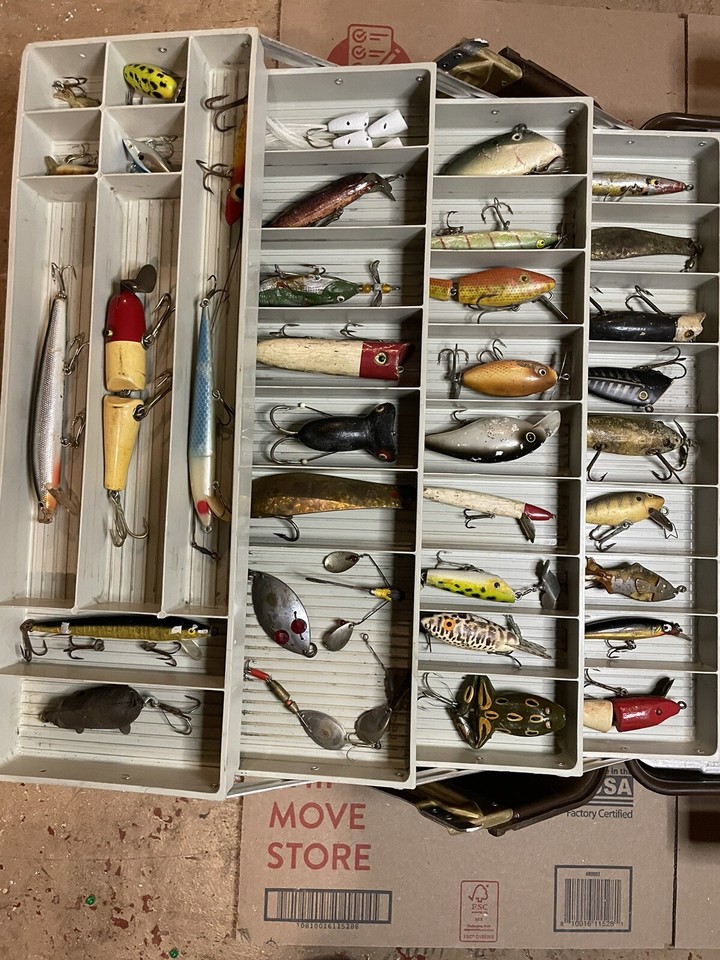 Vintage Rare UMCO 2080U Tackle Box LOADED with more than 70 Fishing ...