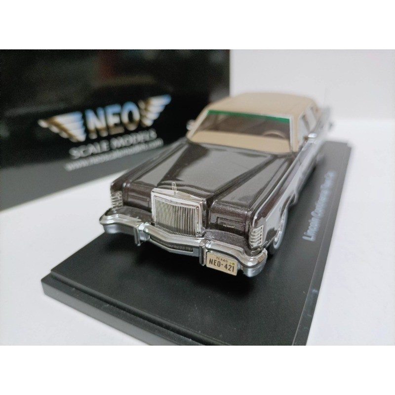 Neo 1:43 Lincoln Continental Town Car 1978 Collectible Car | eBay