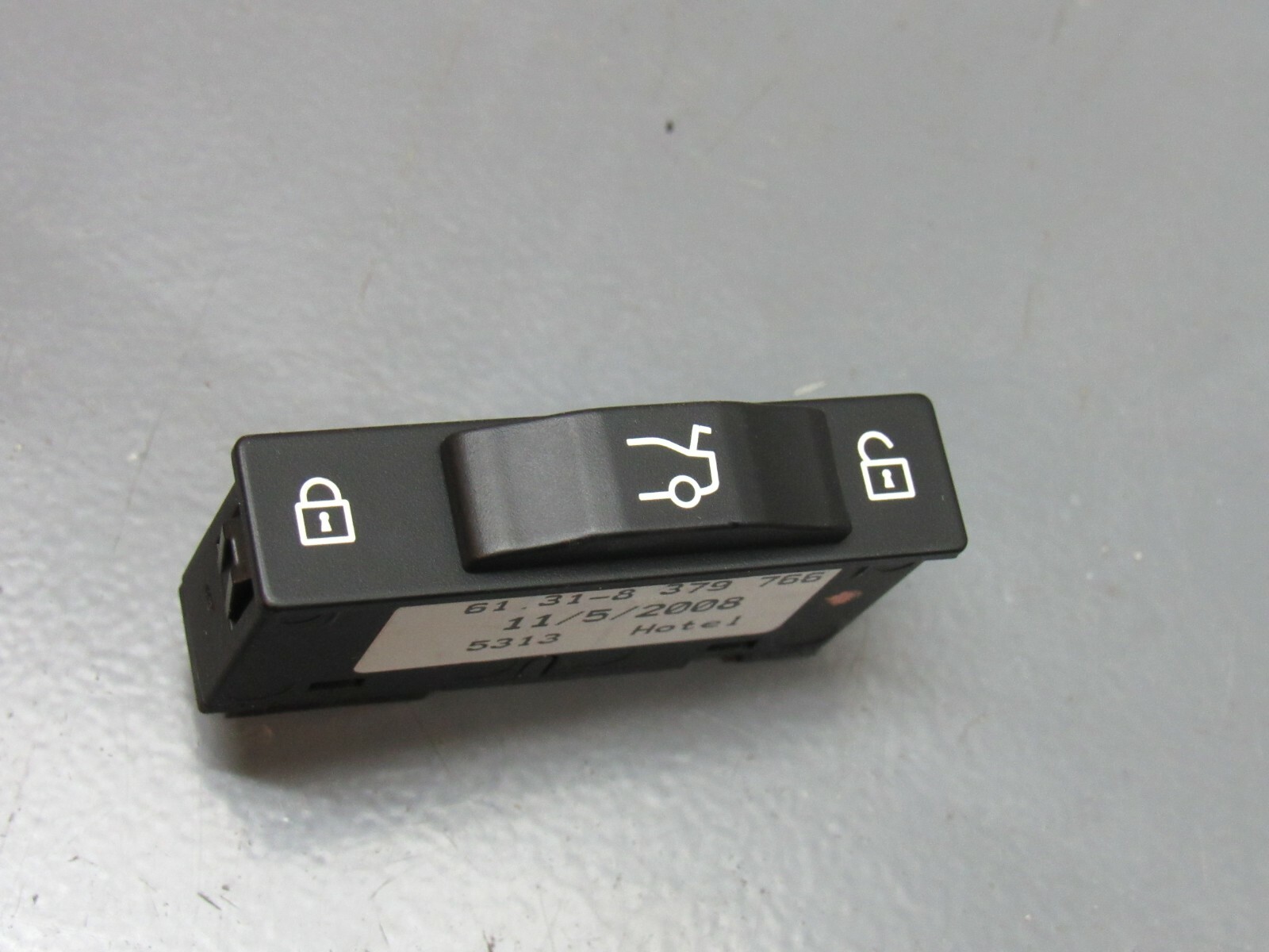 2008 BMW M3 GLOVE BOX VALET SWITCH HOTEL TRUNK LOCK E90 E92 2006-2013 ...