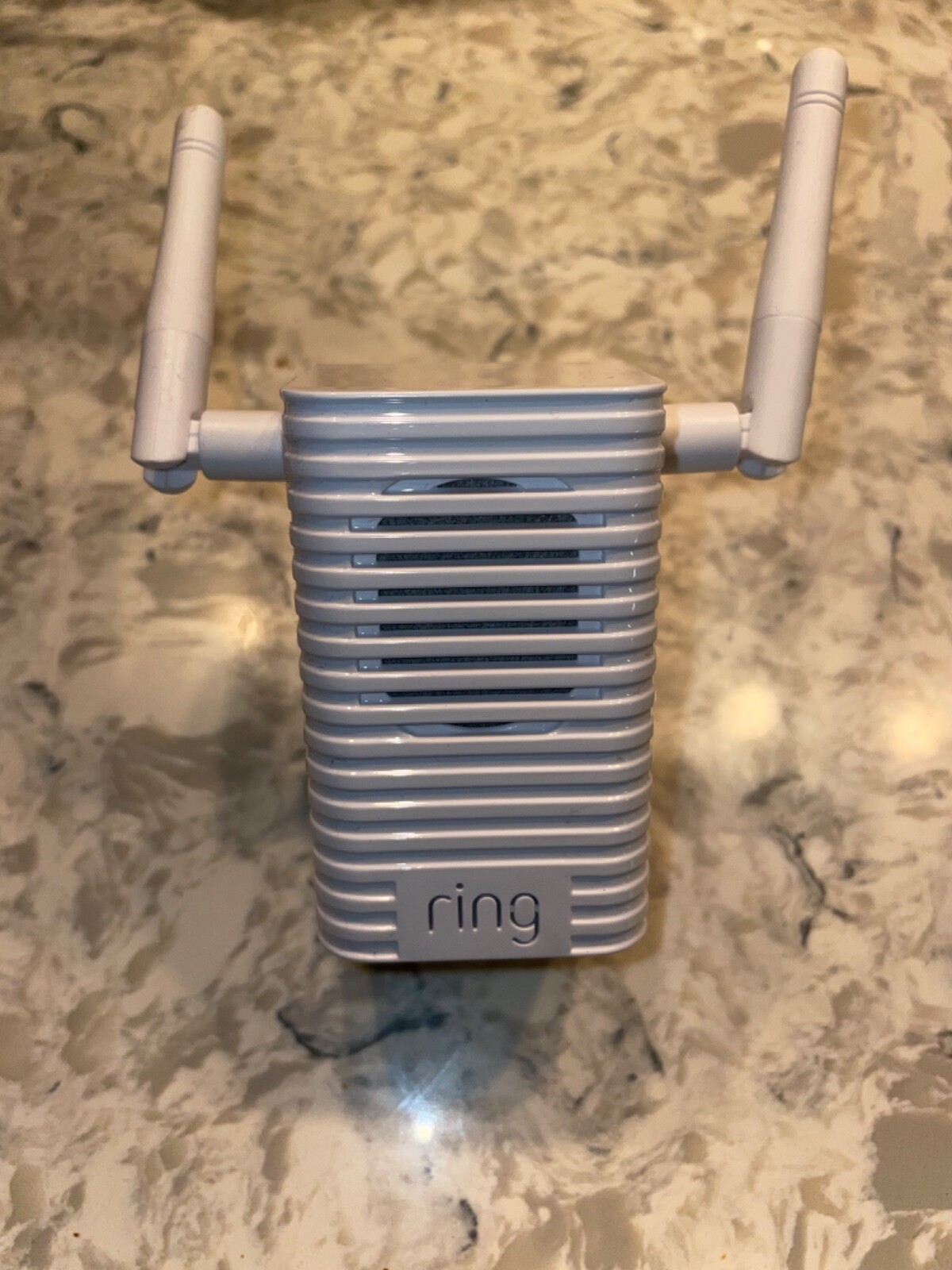 Ring 88PR000FC000 Chime Pro Wi-Fi Extender and Indoor Chime ...