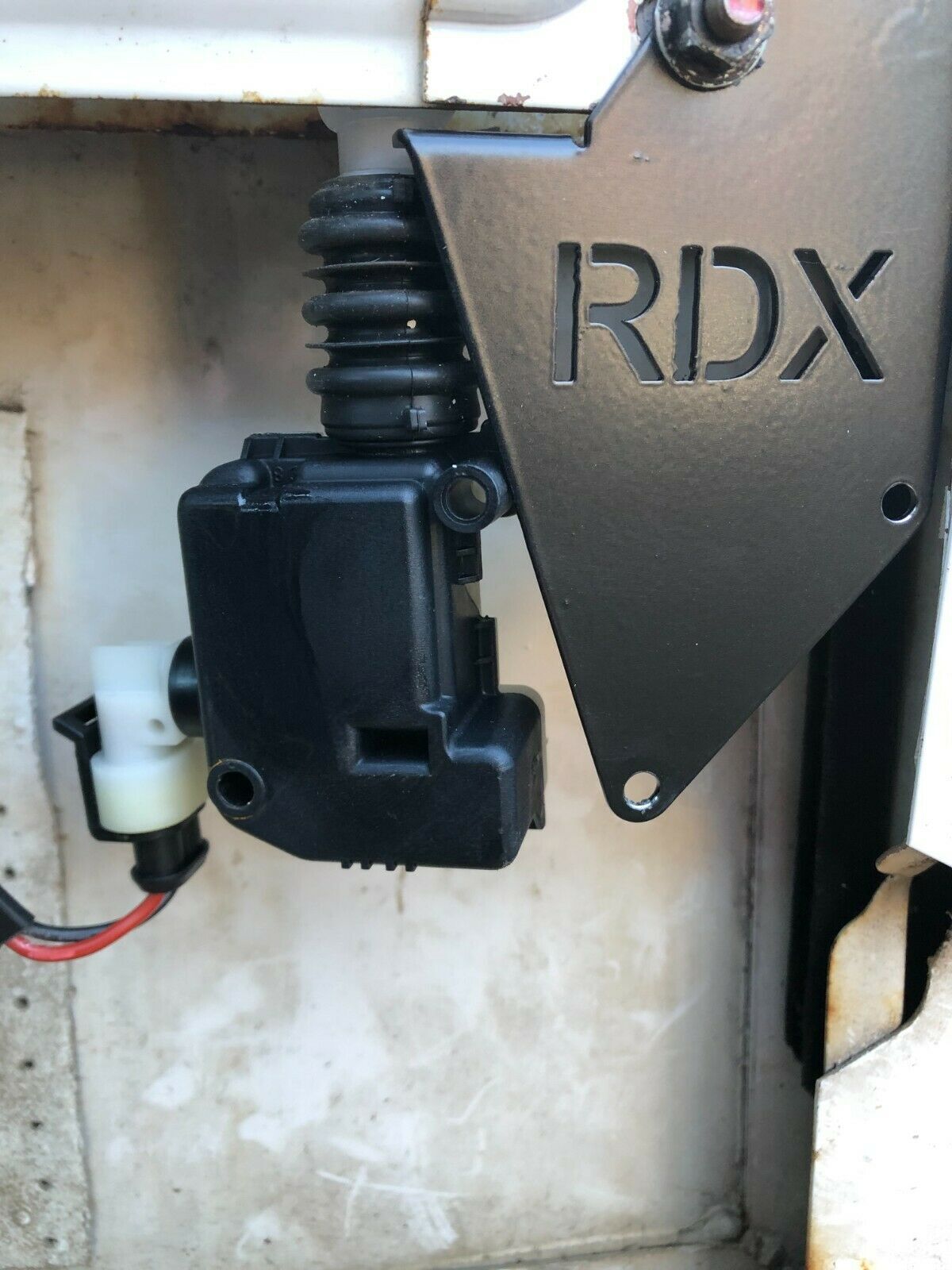 RDX/Hella Central Locking 2 Door kit Defender 90/110 Van Pickup 1987 to ...