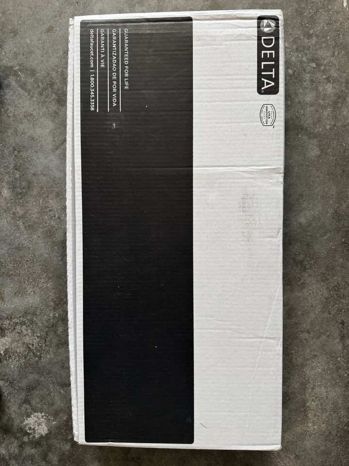 New In Box Delta Essa 9113-AR-DST Pull-Down Kitchen Faucet in Arctic ...