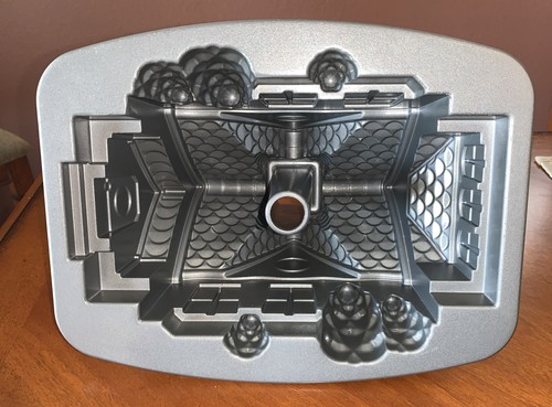 Nordic Ware Gingerbread House Cake Pan Bundt Mold Christmas Baking | eBay