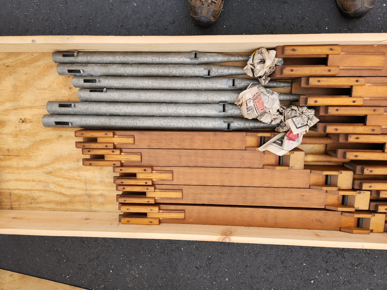 Wangerin Organ Pipes - 8' Offen Bass Pedal rank in crate, very good ...