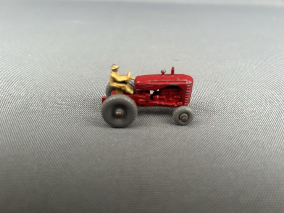 Vintage Lesney Matchbox 1957 Massey Harris Tractor No. 4B Rounded Axles ...