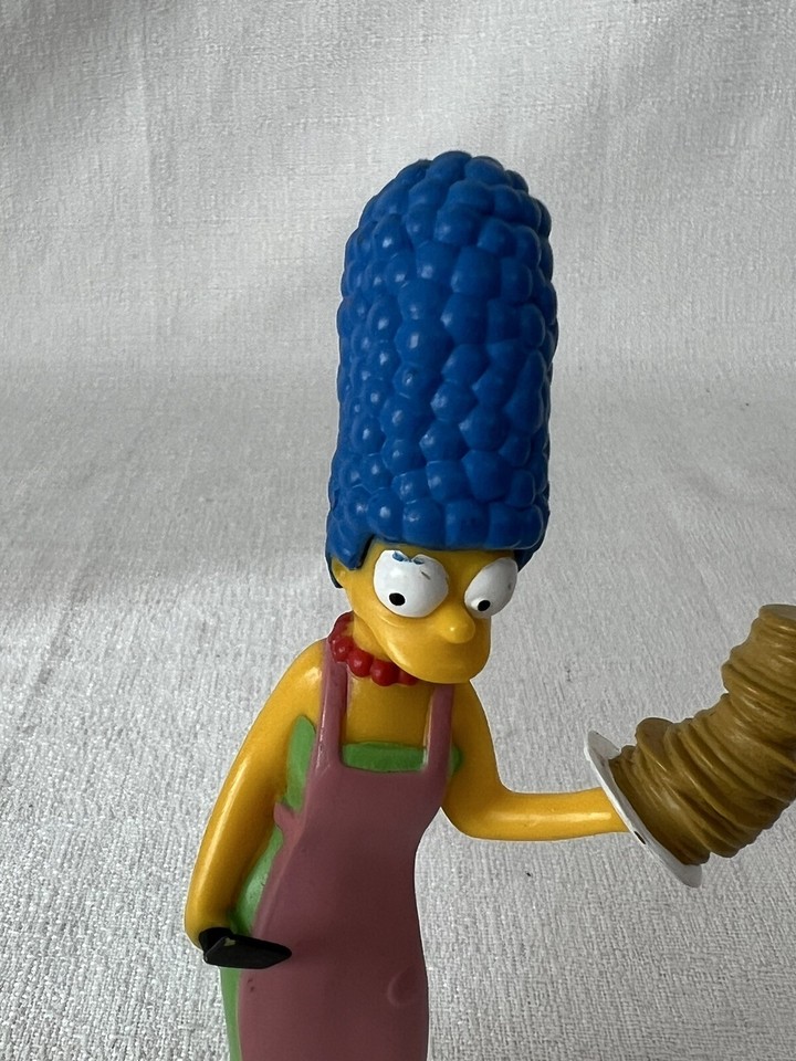 The Simpsons Greetings From Springfield Marge Simpson 3” Figure Series ...
