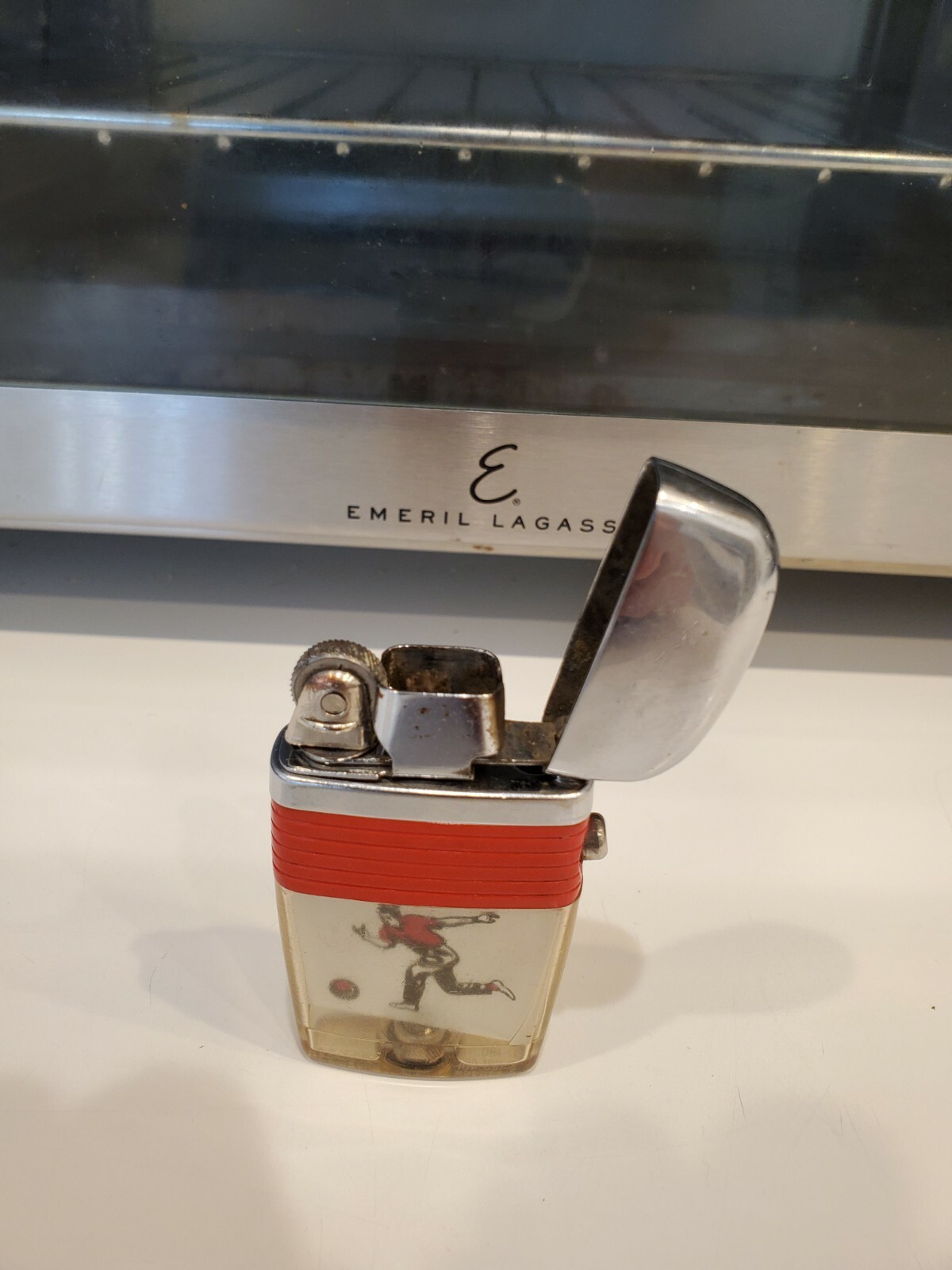 Vintage Scripto VU Lighter BOWLER with Red Band | eBay