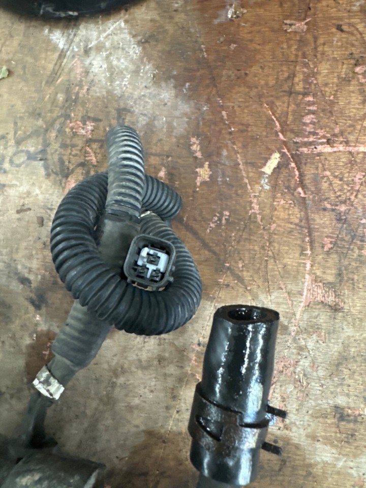 HINO 268 338 JO8E DAVCO FUEL FILTER 243 WATER SEPARATOR TESTED GOOD SEE ...