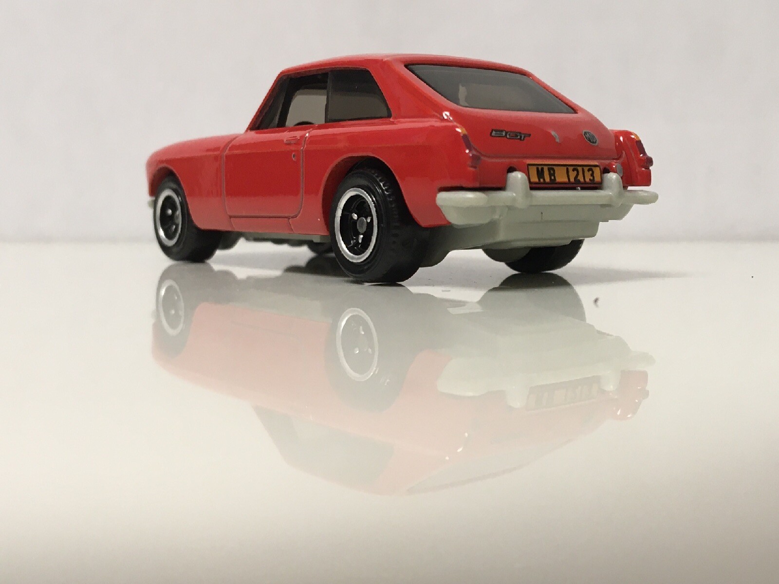 1971 71 MG MGB GT Coupe Collectible 1/64 Scale Diecast Diorama Model | eBay