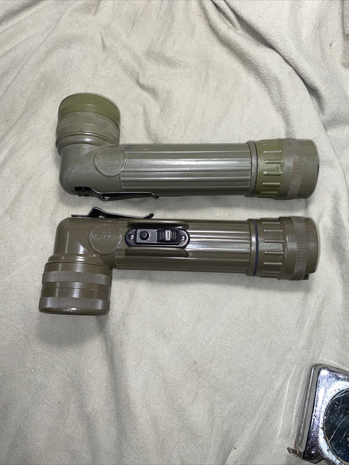 (2) Vietnam War Era. GT Price US Army USGI MX-991/U FLASHLIGHTS Both ...