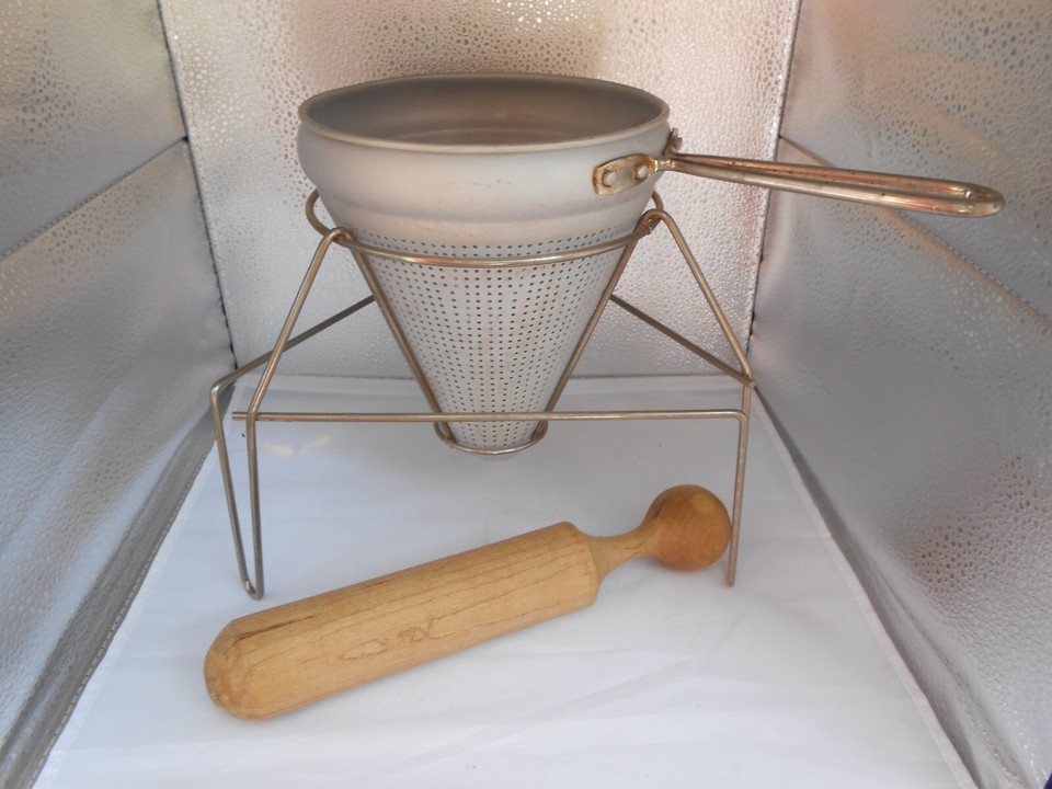 3 pc Sieve Tomato Strainer Colander Ricer Food Mill w/ Wooden Pestle ...
