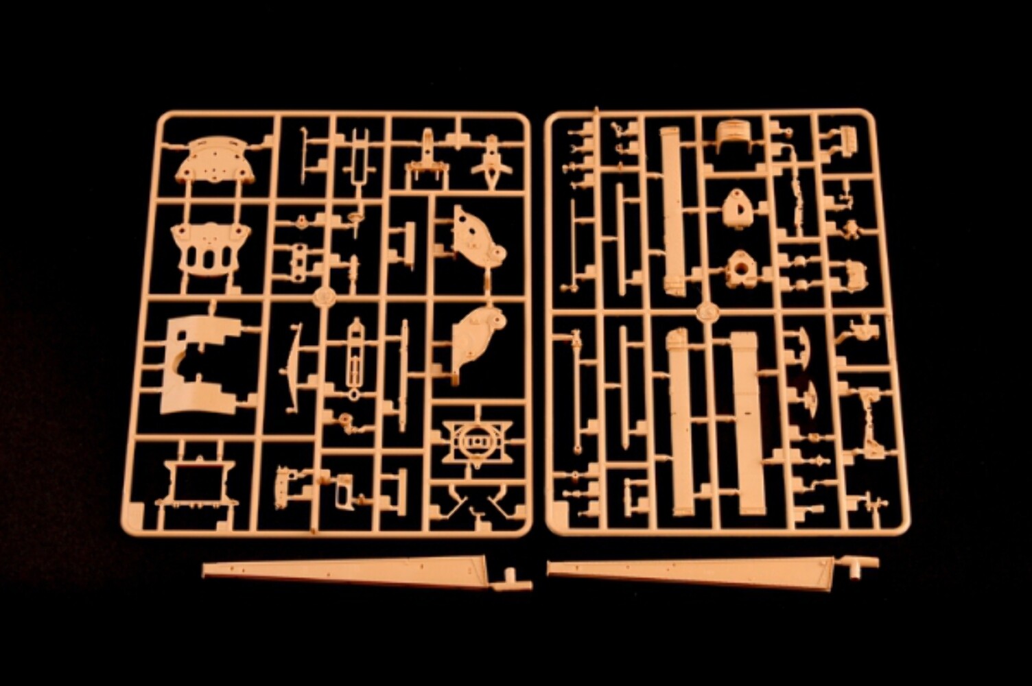 Trumpeter 1/35 SOVIET 122mm CORPS GUN M1931/1937 WITH M1931 WHEELS ...