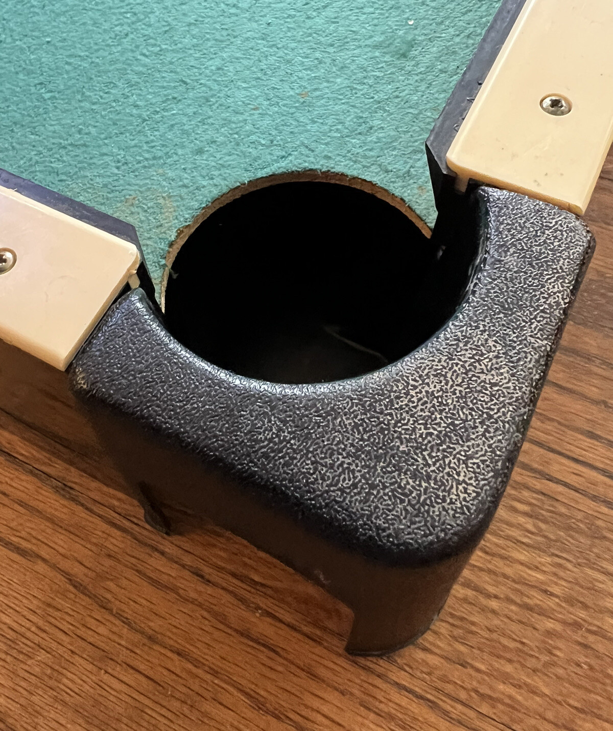 Aurora Skittle Pool Board Game USA 5511 Vintage 1972 READ DESCRIPTION ...