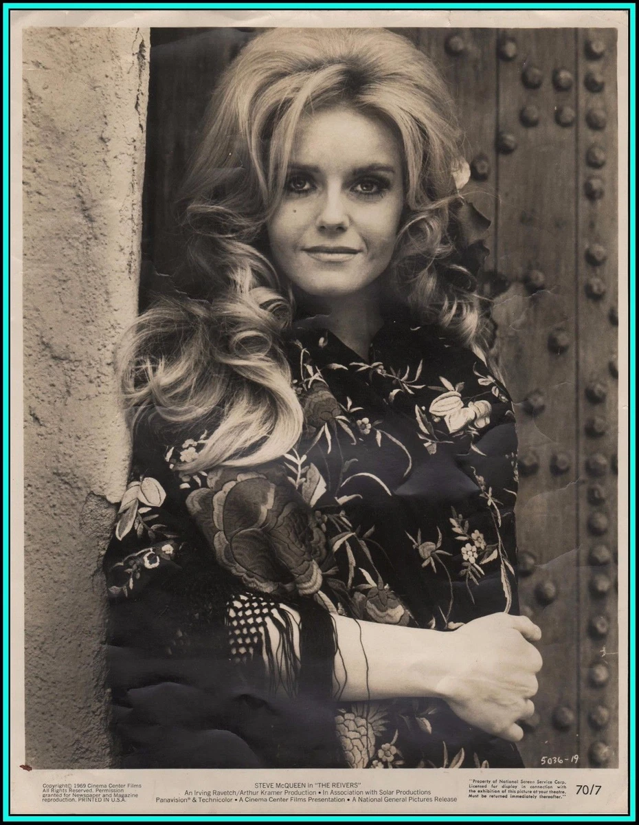 Sharon Farrell Makeup | Saubhaya Makeup