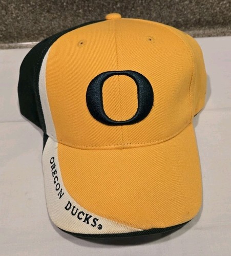 U of O University Of Oregon Ducks Baseball Cap. One Size Used | eBay