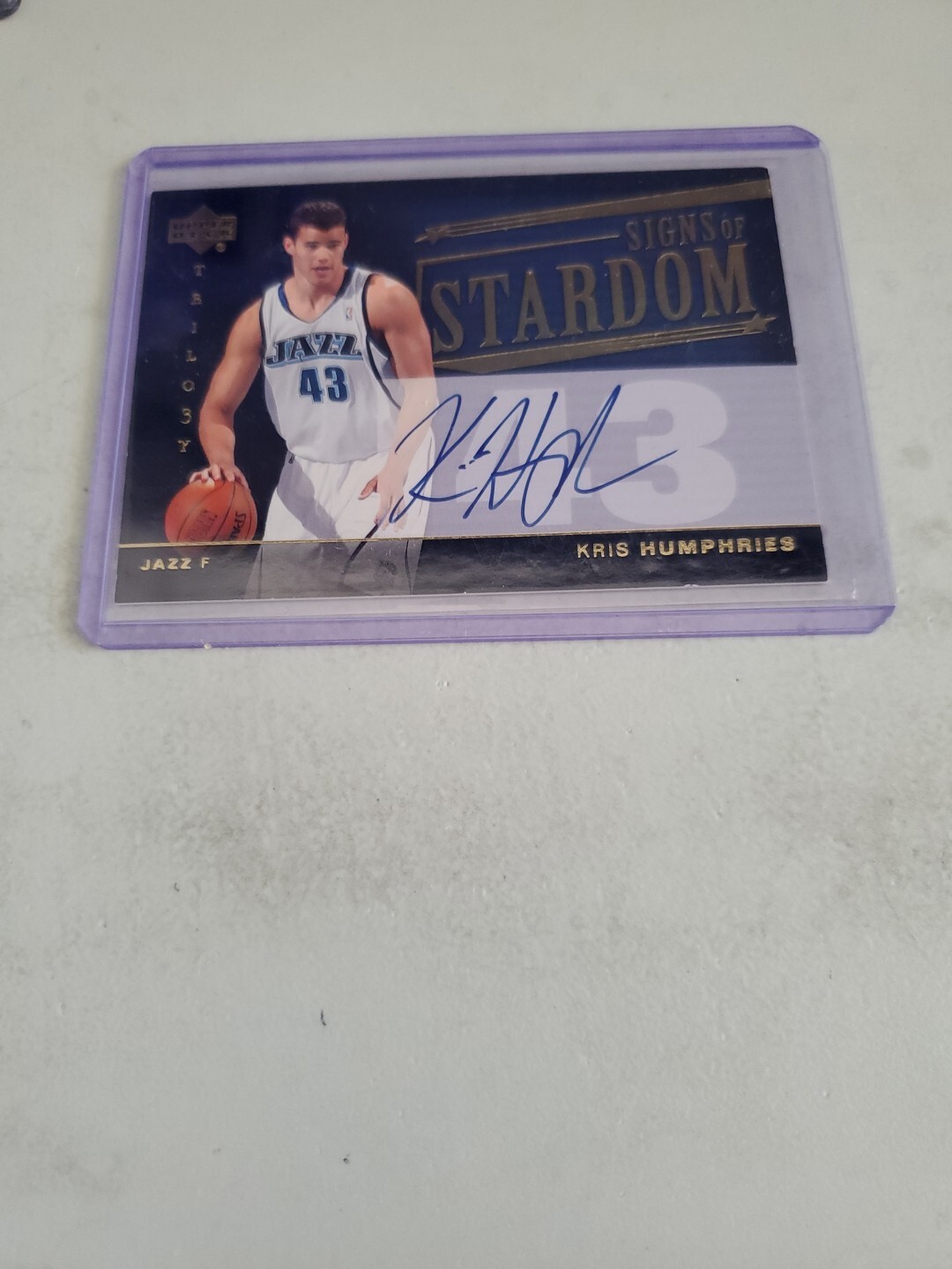 2004-05 KRIS HUMPHRIES TRILOGY SIGNS OF STARDOM AUTO ROOKIE CARD. UTAH ...