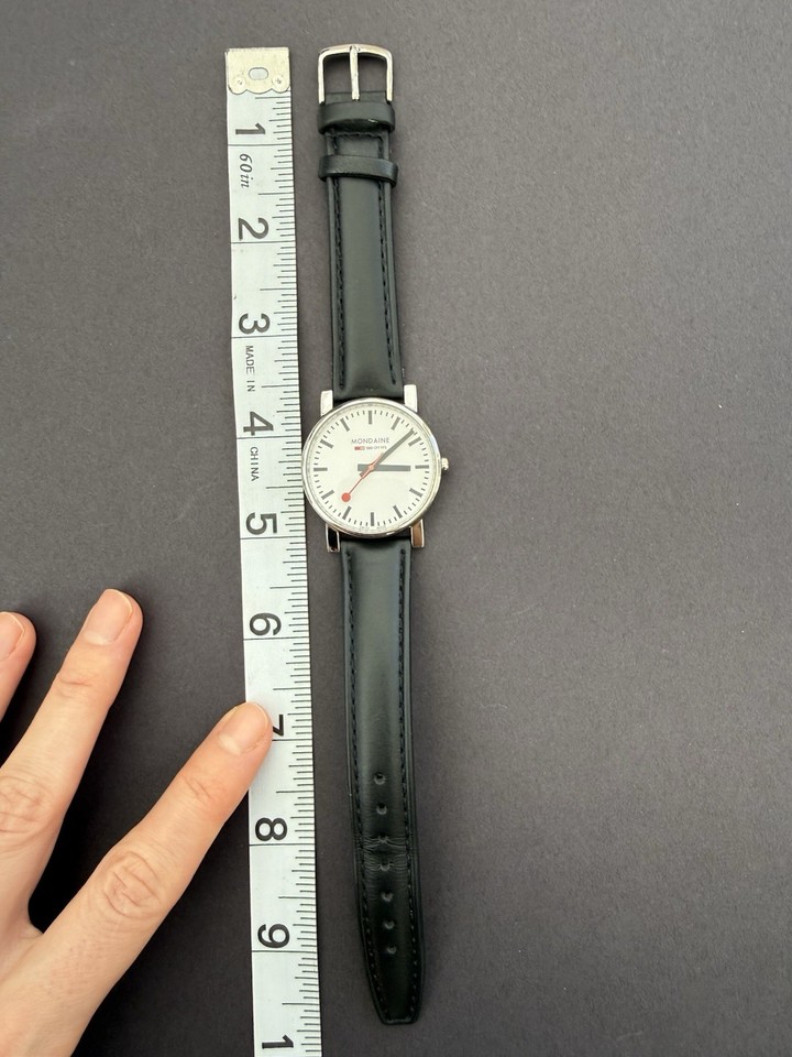 Mondaine Swiss Railways 32mm Wight Dial Unisex Watch Running | eBay