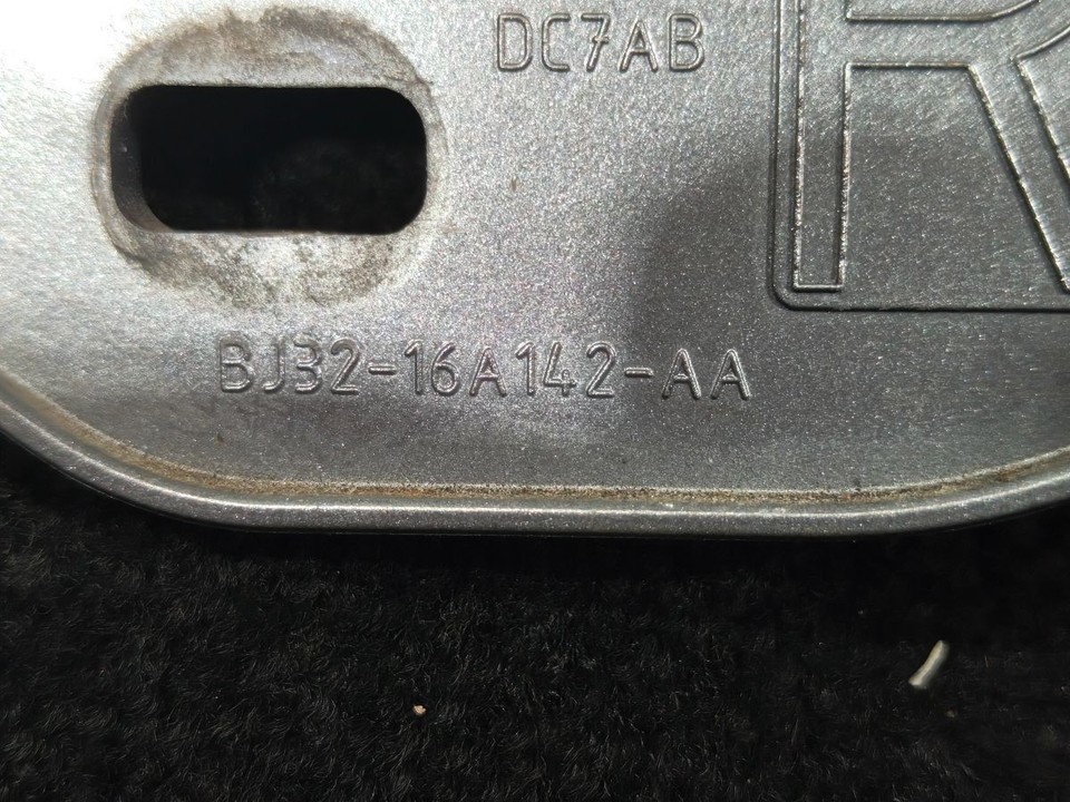 RANGE ROVER EVOQUE L538 O/S DRIVER SIDE RIGHT WING BRACKET BJ32-16A142 ...